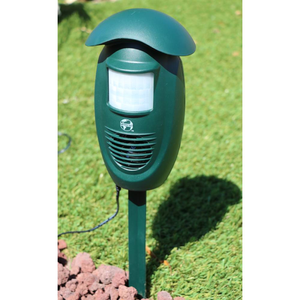 Cleanrth TSAR550 Super Advanced Ultrasonic Animal Repeller w/Triple Sc ...